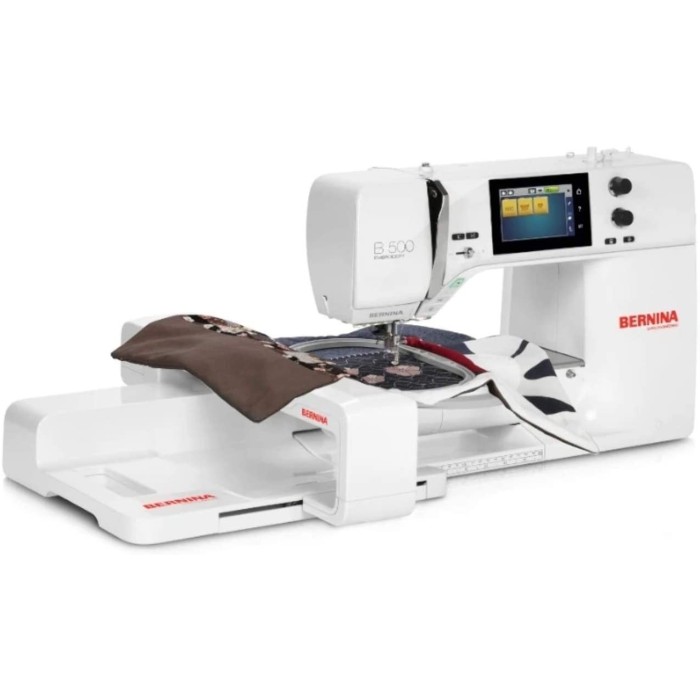 Bernina 500 - Machine à broder complète avec unité de broderie