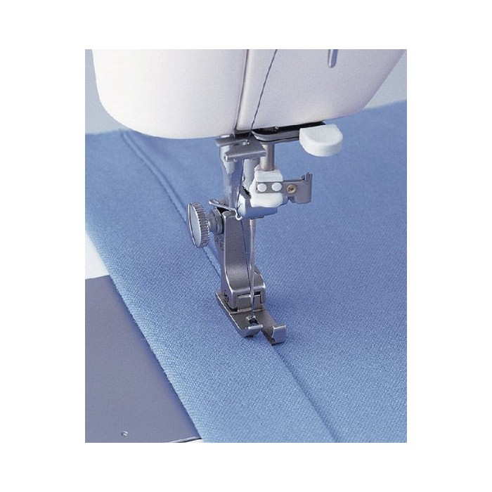 Juki Piedino compensatore destro 1,5 mm serie TL - A9843-D25-AA0