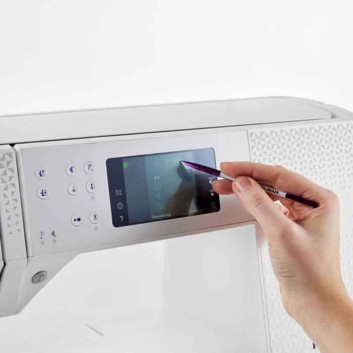 Pfaff Expression 710 - Machine à coudre électronique en édition spéciale