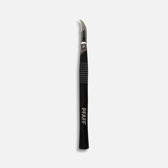 Pfaff 821296996 Taglia asole con lama curva da 6" / 15,2 cm